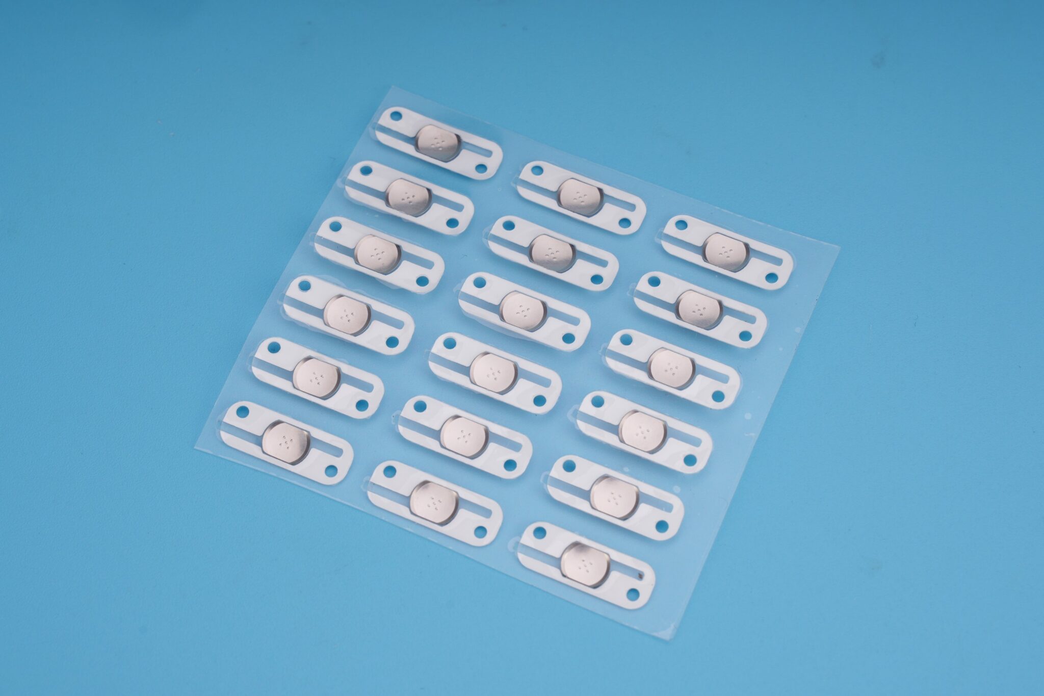 What is a metal dome array? Snap dome switch