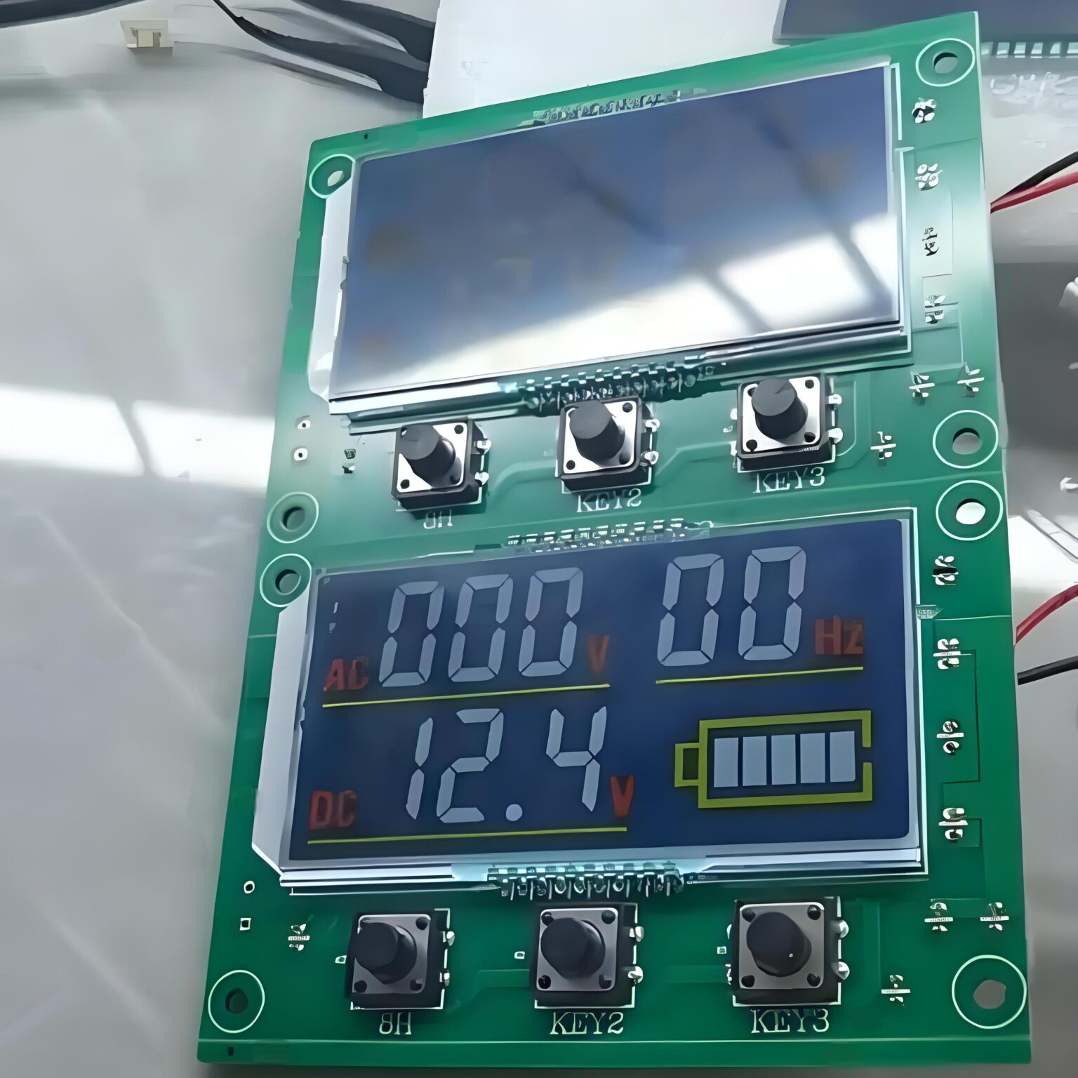 What is a surface mount tactile switch?