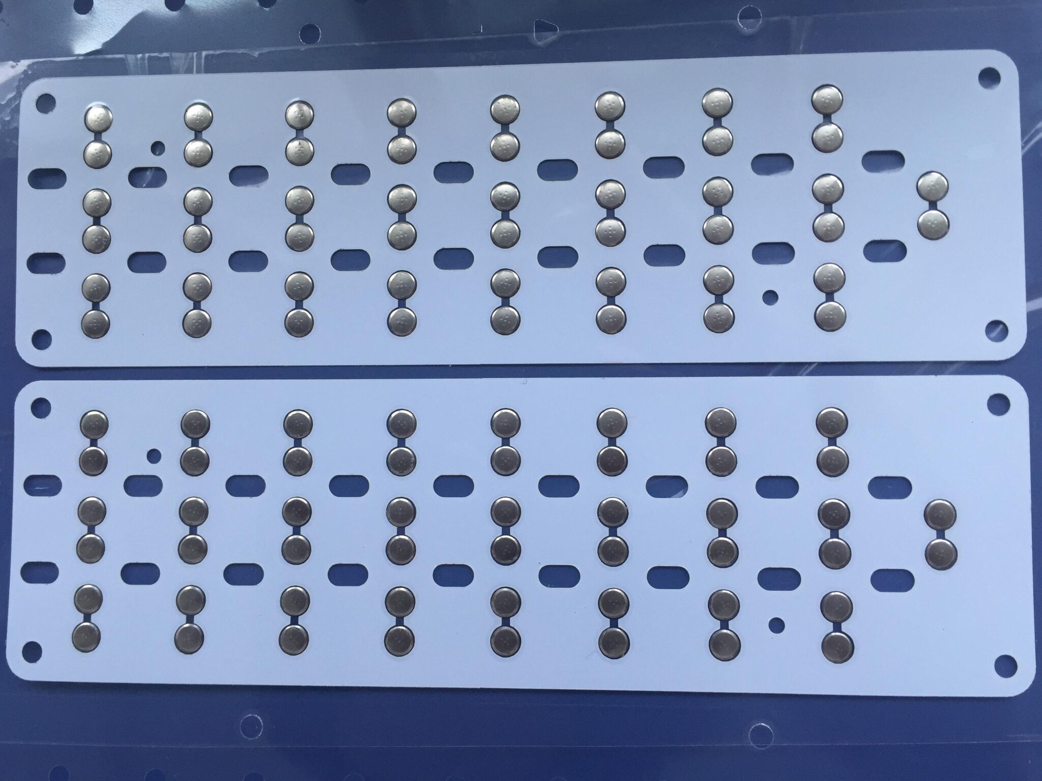 How to install a metal dome array? Dome array