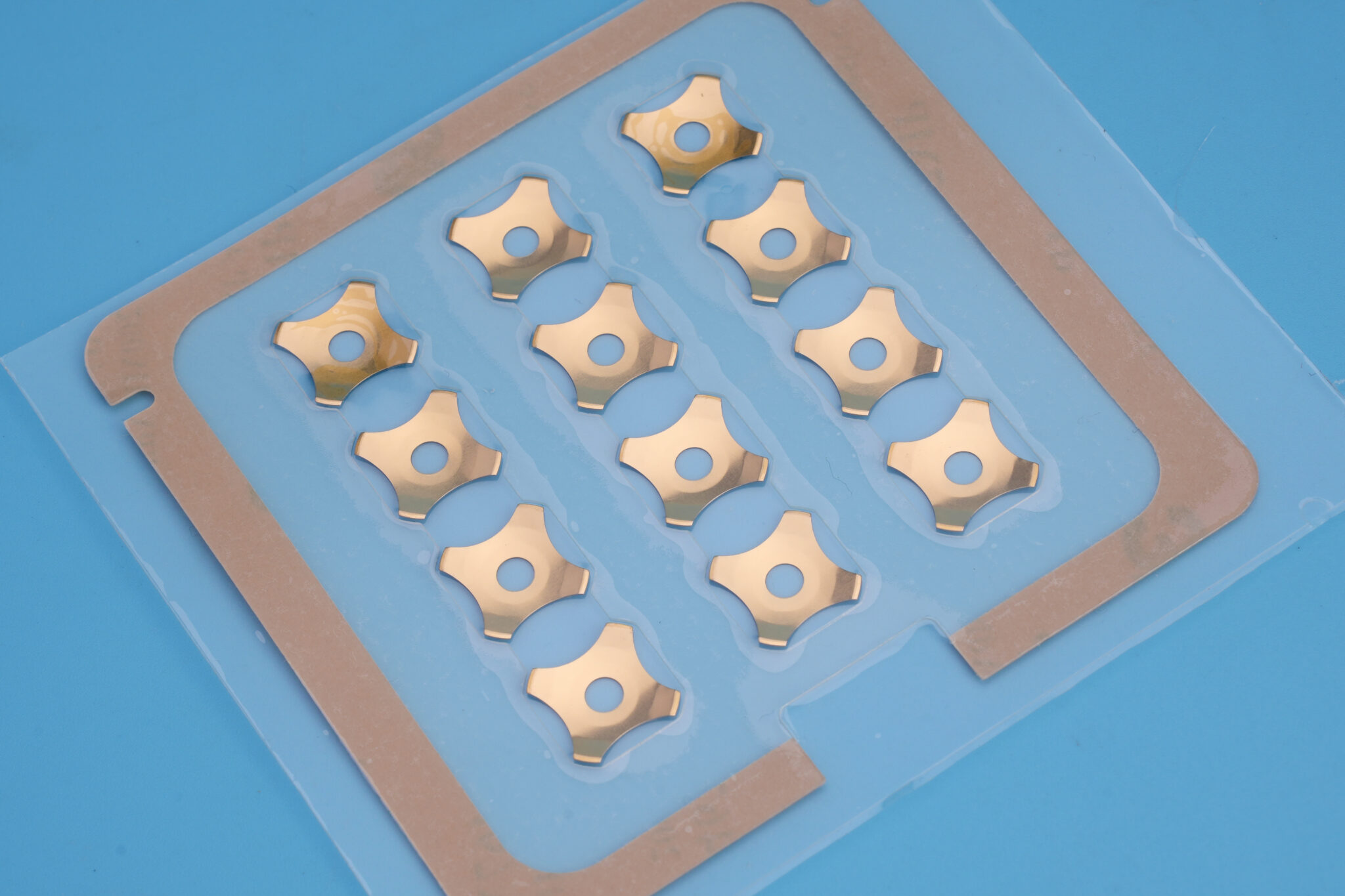 What Are Peel and Place Metal Dome Arrays? Single Key Dome Array